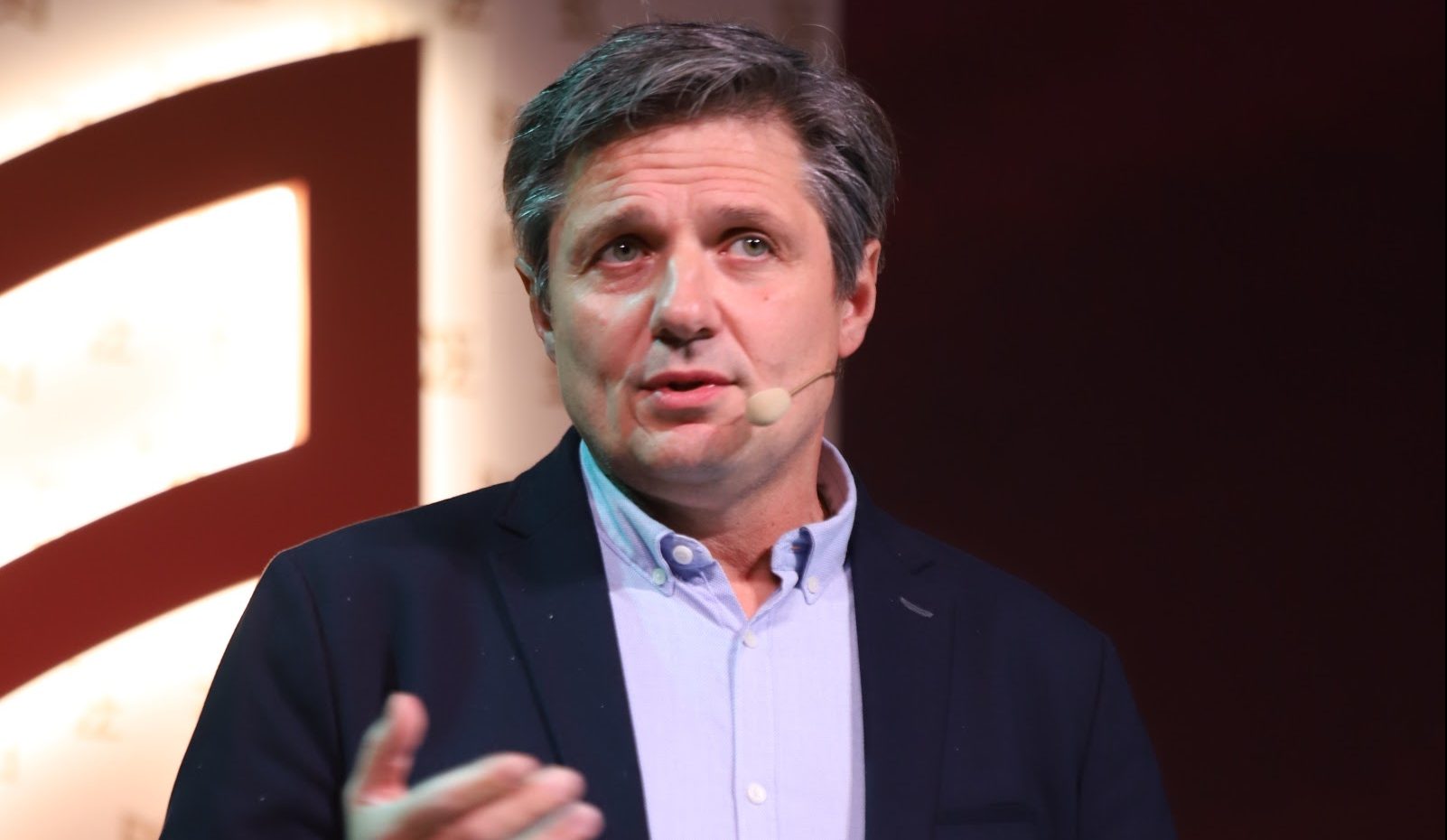 Nebojša Dugalić: Moramo da naučimo da osluškujemo druge - Magazin Biznis